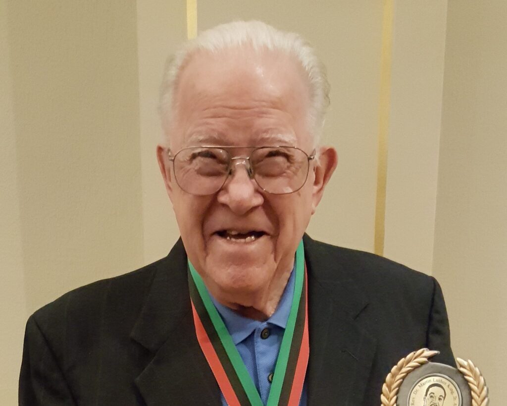 Melvin J. Vinning – KQKI News