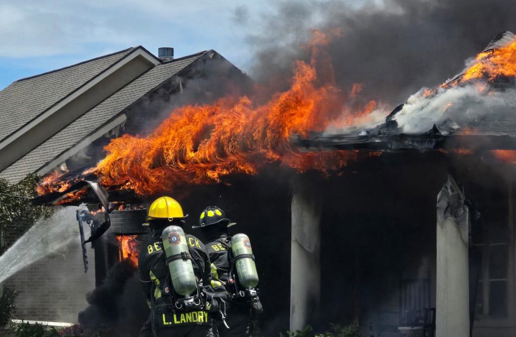 Bayou Vista House Fire Under Investigation – KQKI News